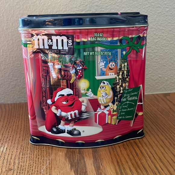 M&M'S | Holiday | Mms Christmas Village Series The Night Before ...